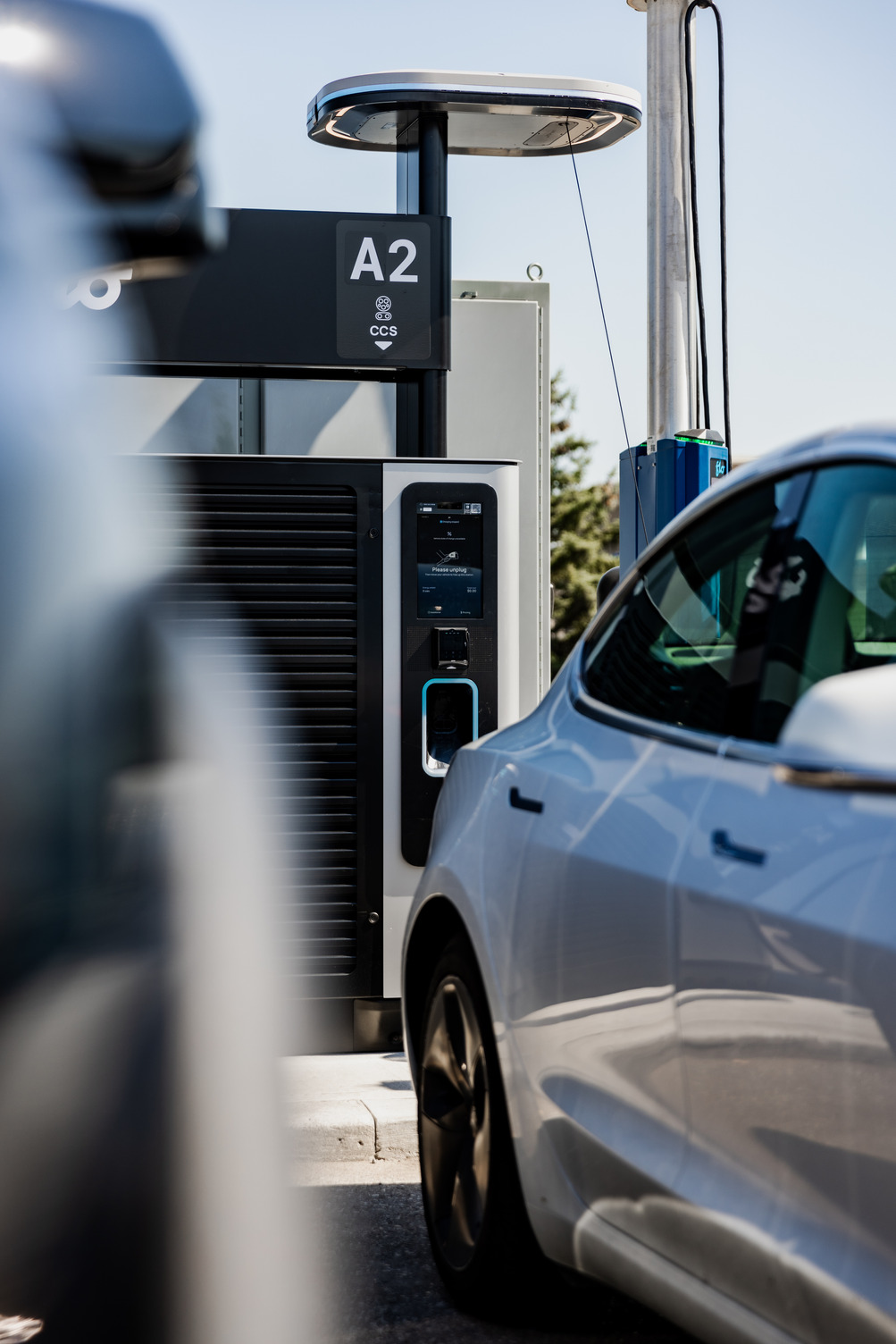 EV Charging For Hospitality | FLO